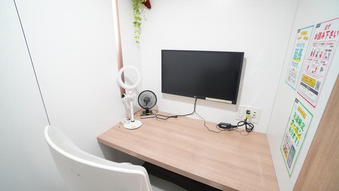 <ワークブース町田駅前No.1>町田駅徒歩2分✨完全個室🚪Wi-Fi📶モニター🖥️電源🔌テレワーク/面接/自習/作業の写真3