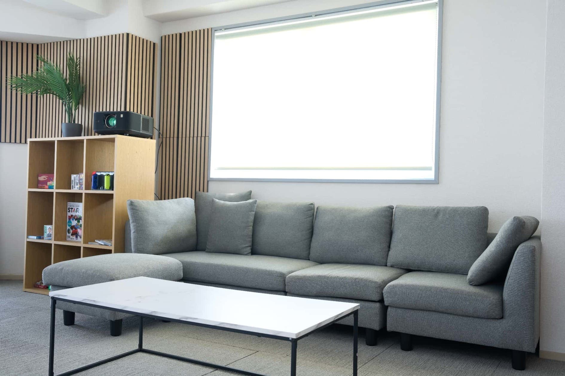 [最大40名収容可]藤沢駅南口徒歩5分 100インチスクリーン！映画鑑賞会/推し活/会議/セミナー/タコパの写真16