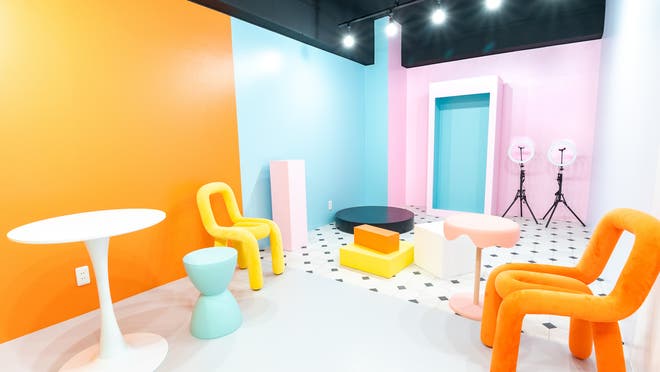 フォトジェニックなスタジオ✨撮影機材無料|京成小岩駅1分|背景×6|ポートレート|コスプレ撮影|推し誕生祭の写真2