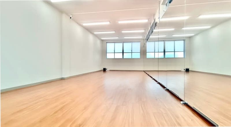🉐【新常識！品質保証＆割引&お掃除タイム】駅近、広々・ちょうどいいプライベート感