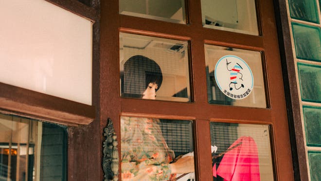 【目黒/西小山/レトロ×アンティーク美容室スタジオ】床屋モチーフ/背景スタンド/照明機材/ゴミ捨ておまかせの写真9