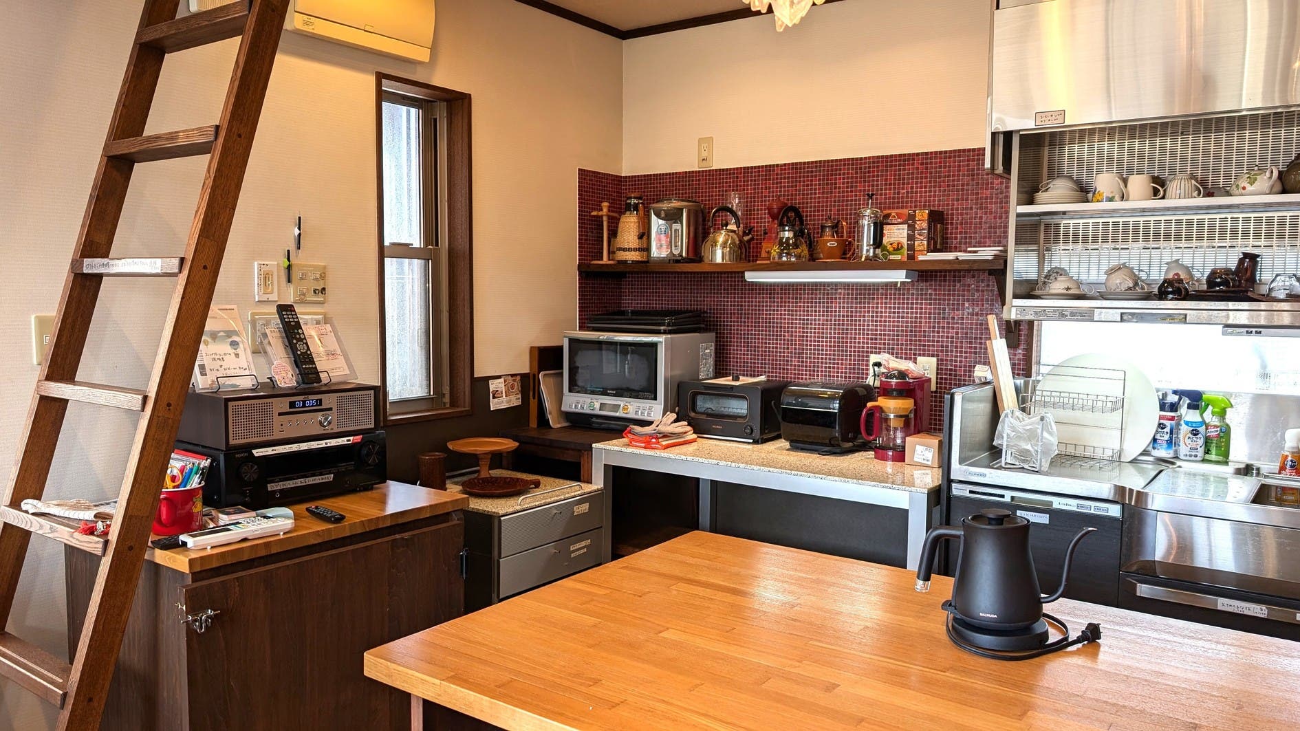 まるごと戸建て貸切✨広々キッチン✨Wi-Fi✨ウッドデッキ・庭✨24時間✨スピーカー🎵各種VOD｜YouTube_408の写真30