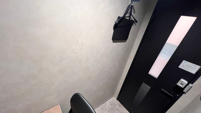 【¥440/1h|工事期間限定】上野駅すぐ/モニター完備鍵付き完全個室3001の写真3