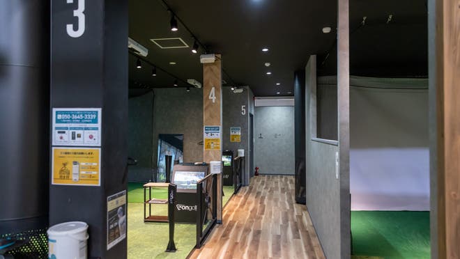 富山市民病院近く!無料駐車場🅿️完備、大型モニター🖥️、無料Wi-Fi!会議やボードゲームに🌟無料パター練習も♪の写真12