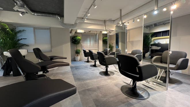 吉祥寺駅から30秒!! 落ち着いた雰囲気のサロンの写真1