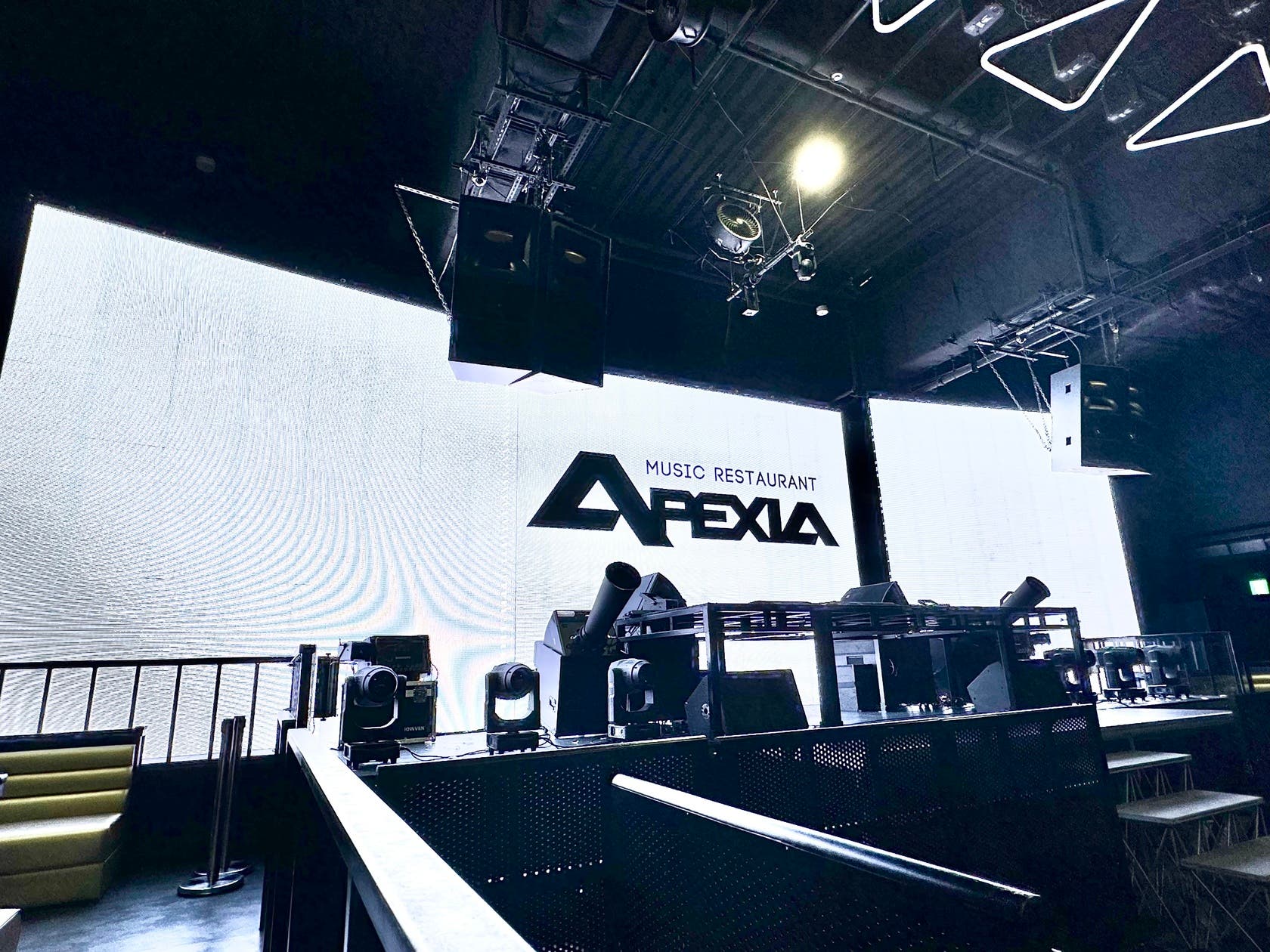 #新宿　#貸切　#大型　#レンタルスペース　#LED #500名　#100人以上の写真10