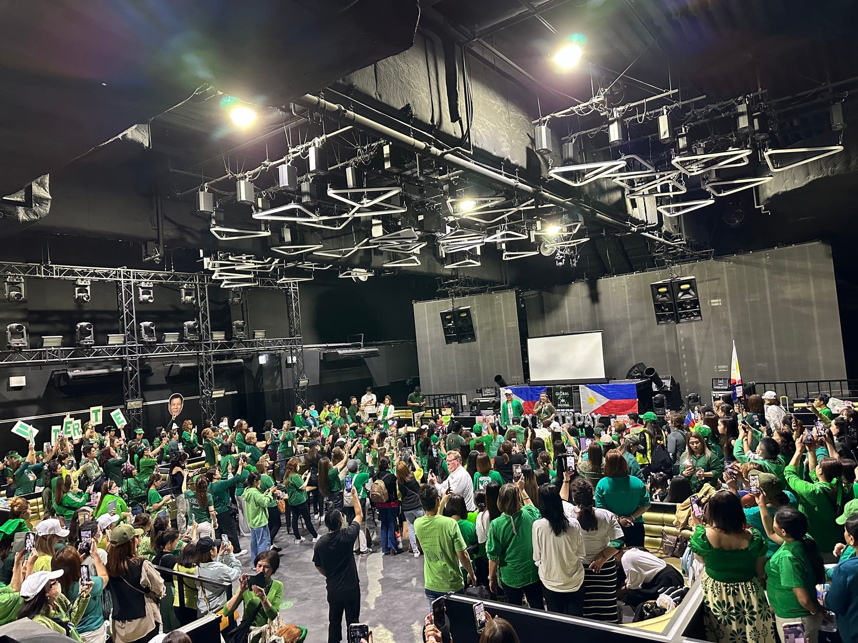 #新宿　#貸切　#大型　#レンタルスペース　#LED #500名　#100人以上の写真12