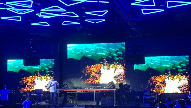 #新宿 #貸切 #大型 #レンタルスペース #LED #500名 #100人以上の写真13