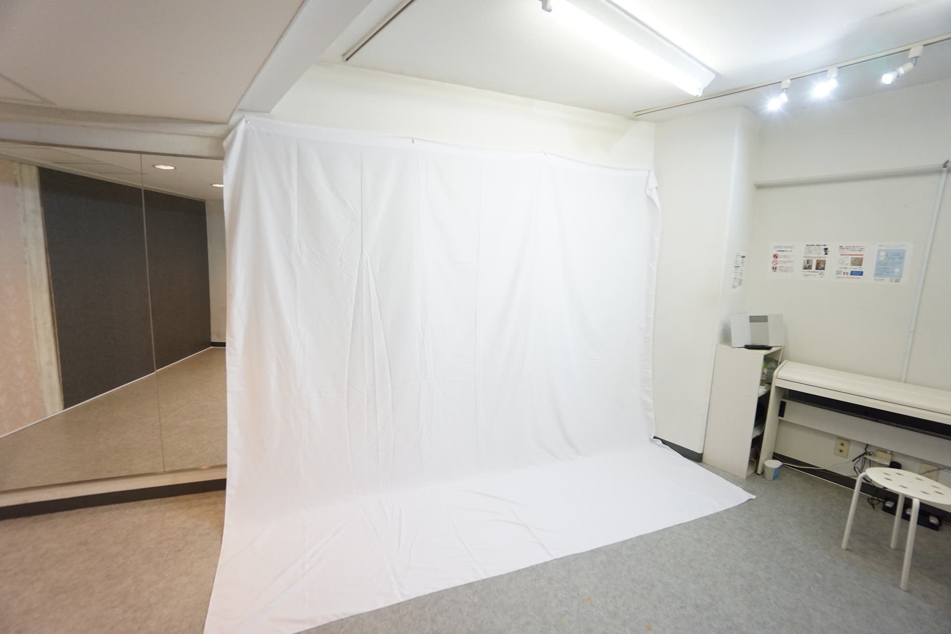 休日値下げ‼️＜スタジオルミエル A Studio＞新板橋駅徒歩3分🚃24時間⏰大型鏡💃背景ボード📸ダンス/撮影/楽器/レッスンの写真16