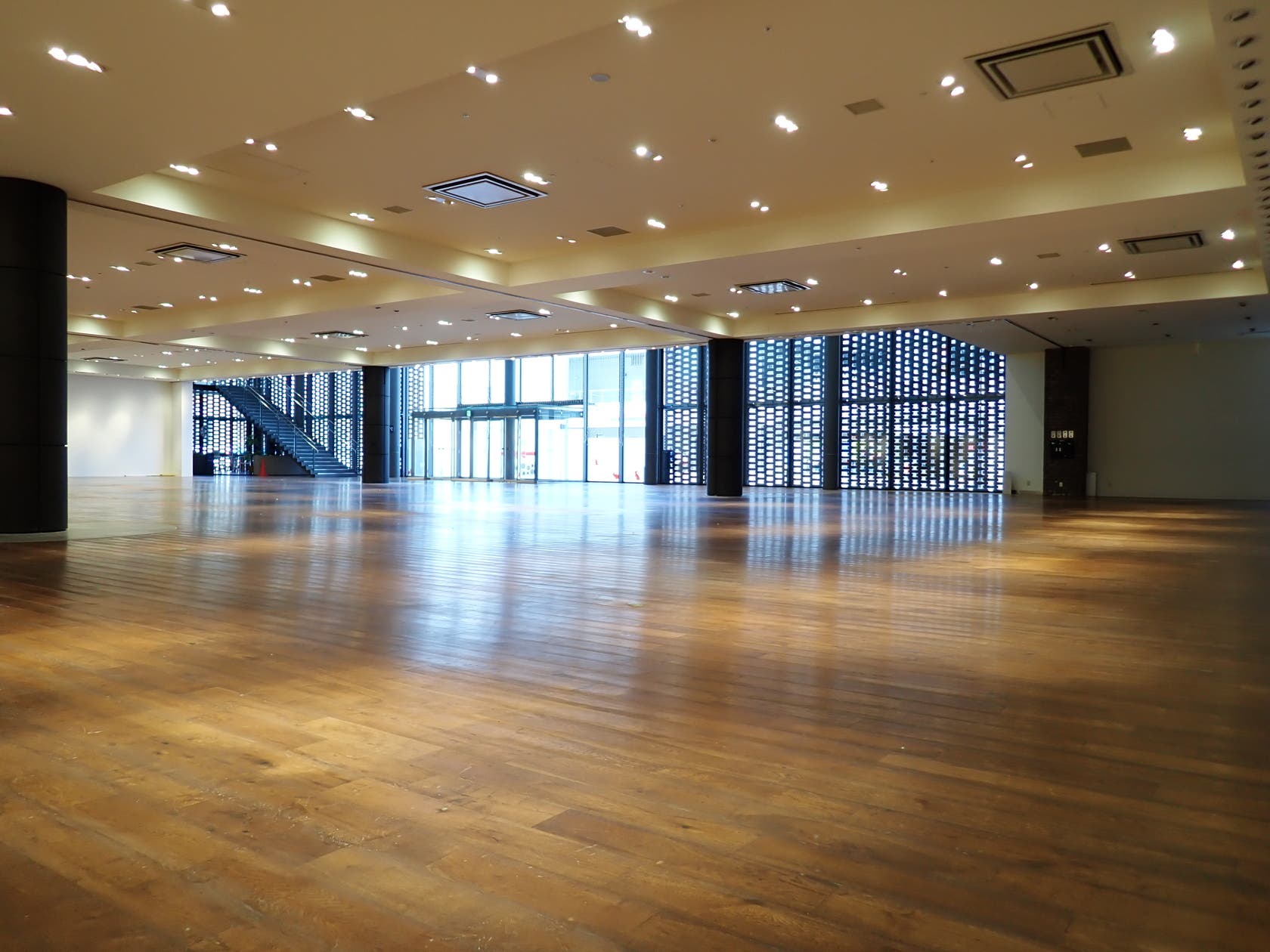 【T.S BUIL】各種プロモーションやポップアップに最適なアクセス良好で開放的なイベントスペースの写真2