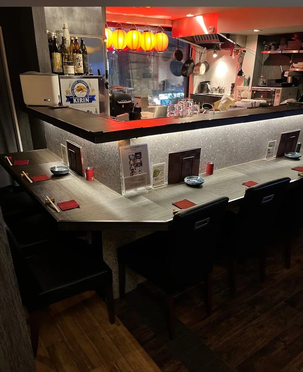 【落合駅から徒歩1分以内】カウンターあり居酒屋スペースの写真1