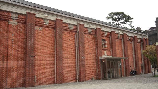 【門司駅から徒歩3分】歴史ある赤煉瓦のレンタルスペースの写真2