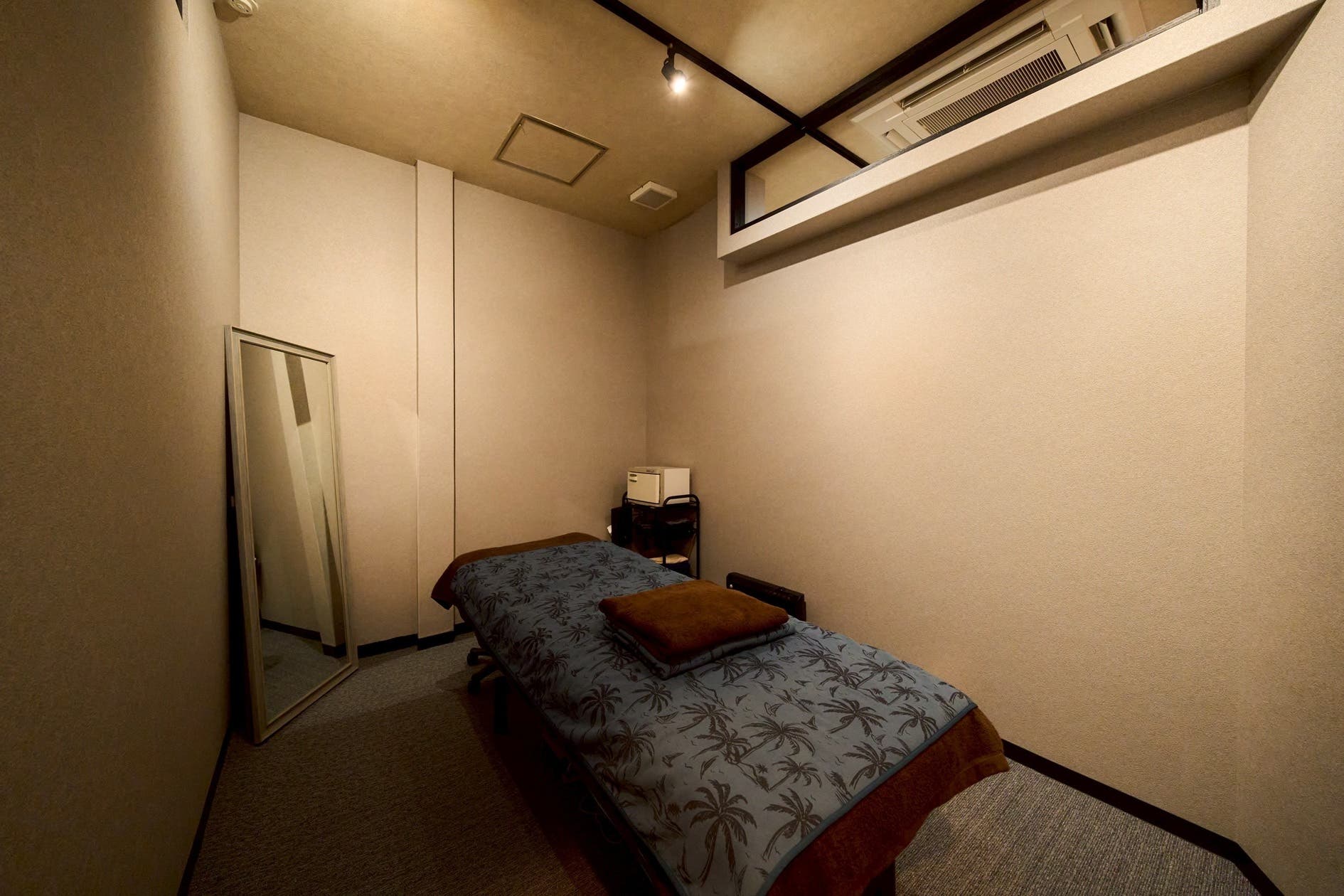 【˚✧₊★路面店＋完全個室★˚✧₊】隠れ家的な落ち着いた空間で施術できます！の写真7