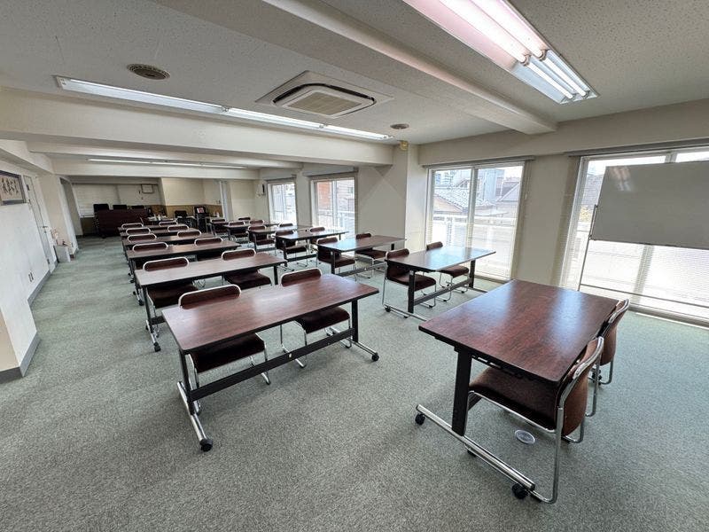 🌟 リロの会議室 板橋本町 3階大会議室 🌟🚉駅から徒歩3分の好立地　🧭初めてでも安心！スタッフ常駐の会議室🧑‍💼の写真4