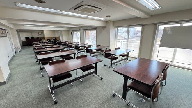 🌟 リロの会議室 板橋本町 3階大会議室 🌟🚉駅から徒歩3分の好立地 🧭初めてでも安心!スタッフ常駐の会議室🧑💼の写真4