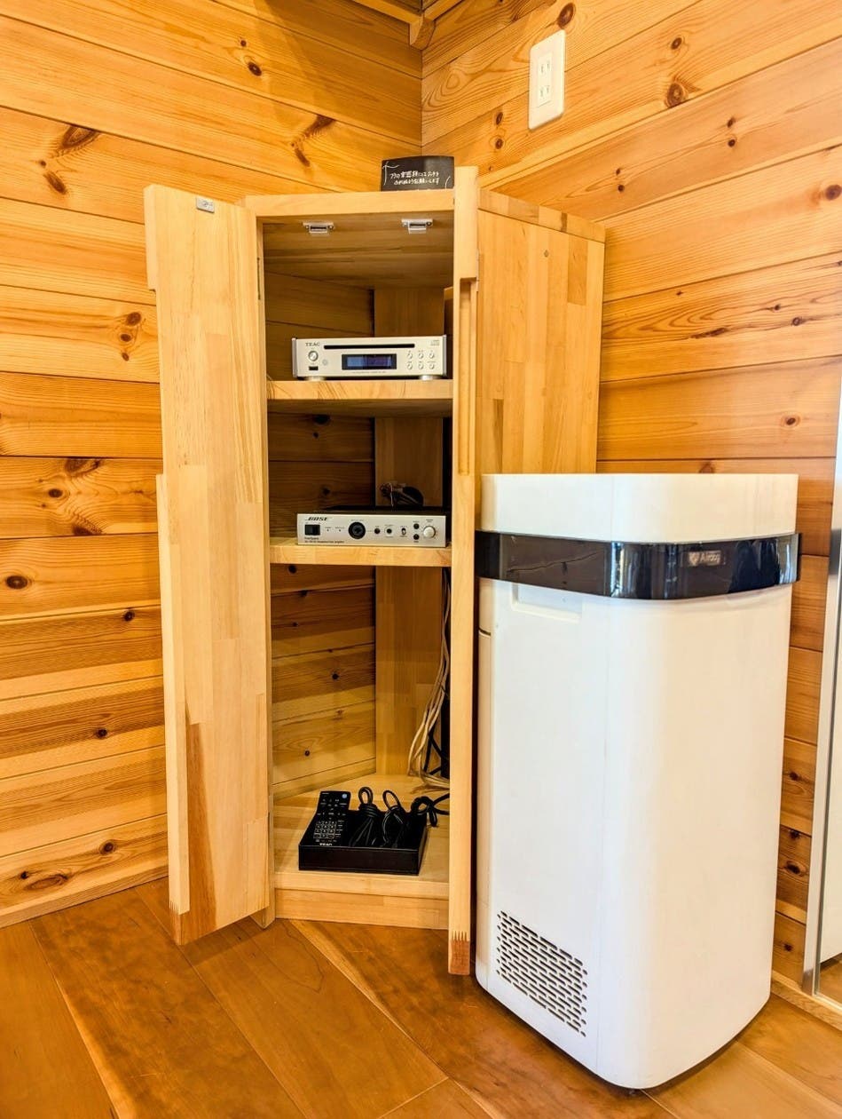 南アルプスの絶景が楽しめる開放的で木のぬくもりが感じられるダンススタジオ。床暖房完備。無料駐車場有り。ビジネスユースにも。の写真15