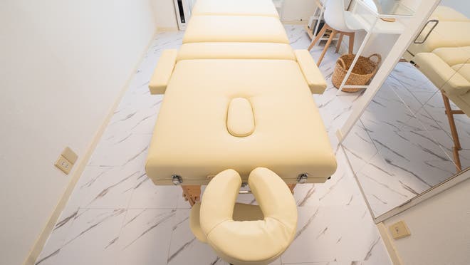 【✨OPEN PRICE✨】阿佐ヶ谷駅2分完全個室レンタルサロン🍃ホワイトを基調としたボタニカルな優しい癒しの空間🕊の写真8