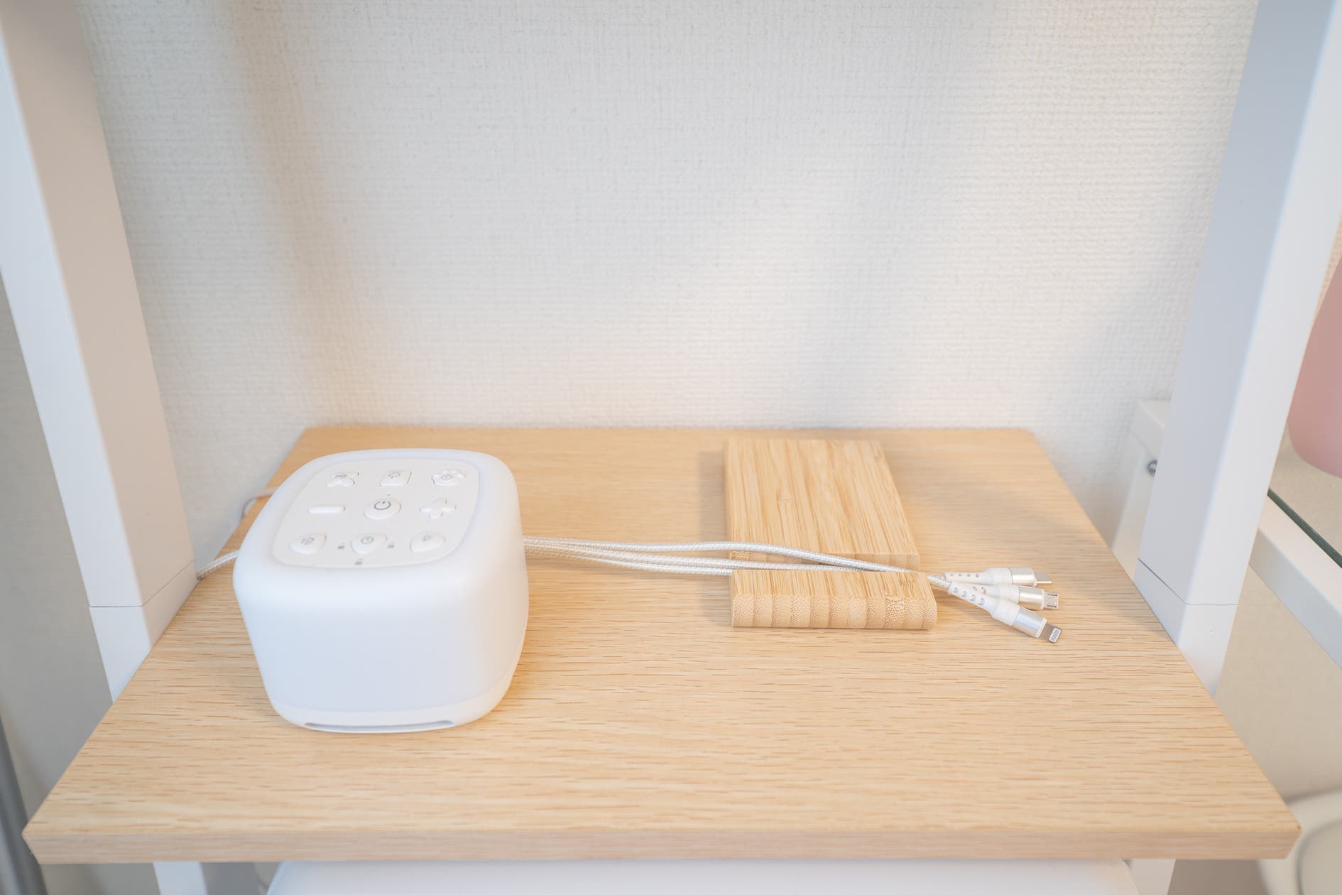 【✨OPEN PRICE✨】阿佐ヶ谷駅2分完全個室レンタルサロン🍃ホワイトを基調としたボタニカルな優しい癒しの空間🕊の写真10