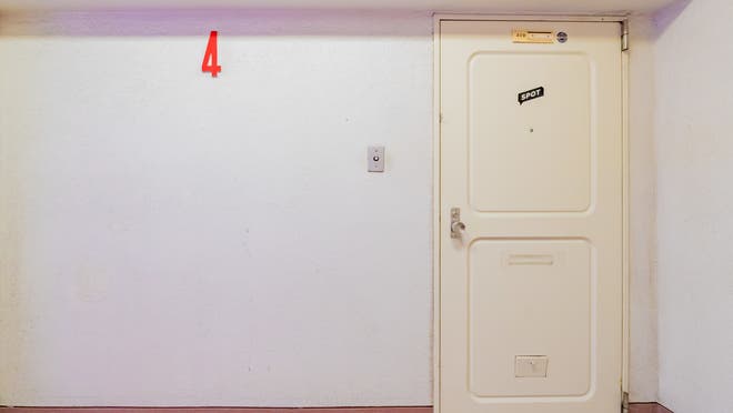 表参道駅徒歩1分の好立地。最大16名利用可能なコンパクトスペースの写真3