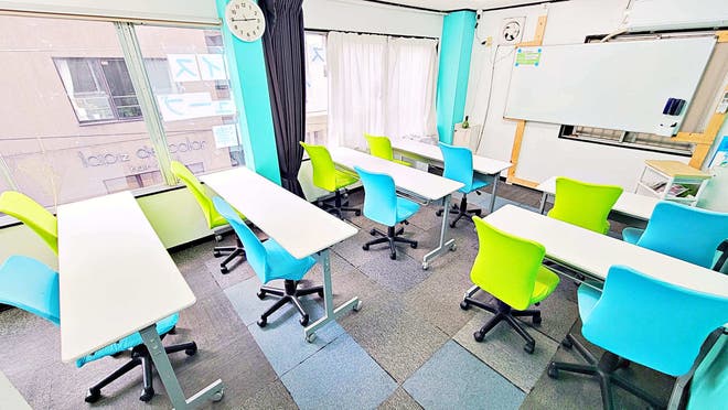 梅田北、中津駅すぐ!無料WiFi/プロジェクター/白板・黒板♪24時間利用可な格安会議室の写真10