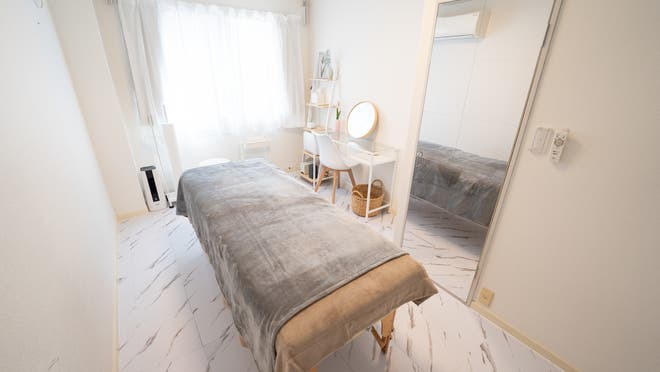 【✨OPEN PRICE✨】阿佐ヶ谷駅2分完全個室レンタルサロン🍃ホワイトを基調としたボタニカルな優しい癒しの空間🕊の写真15