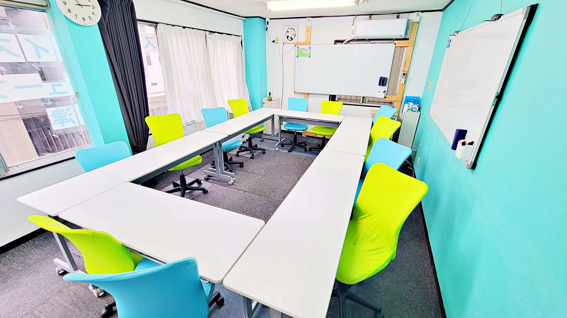 梅田北、中津駅すぐ！無料WiFi/プロジェクター/白板・黒板♪２４時間利用可な格安会議室の写真12