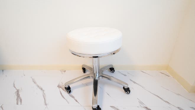 【✨OPEN PRICE✨】阿佐ヶ谷駅2分完全個室レンタルサロン🍃ホワイトを基調としたボタニカルな優しい癒しの空間🕊の写真16