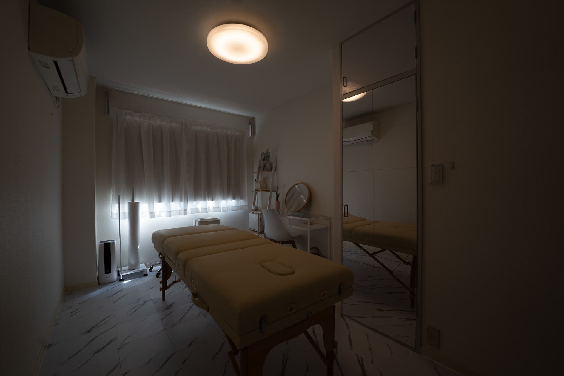 【✨OPEN PRICE✨】阿佐ヶ谷駅2分完全個室レンタルサロン🍃ホワイトを基調としたボタニカルな優しい癒しの空間🕊の写真20