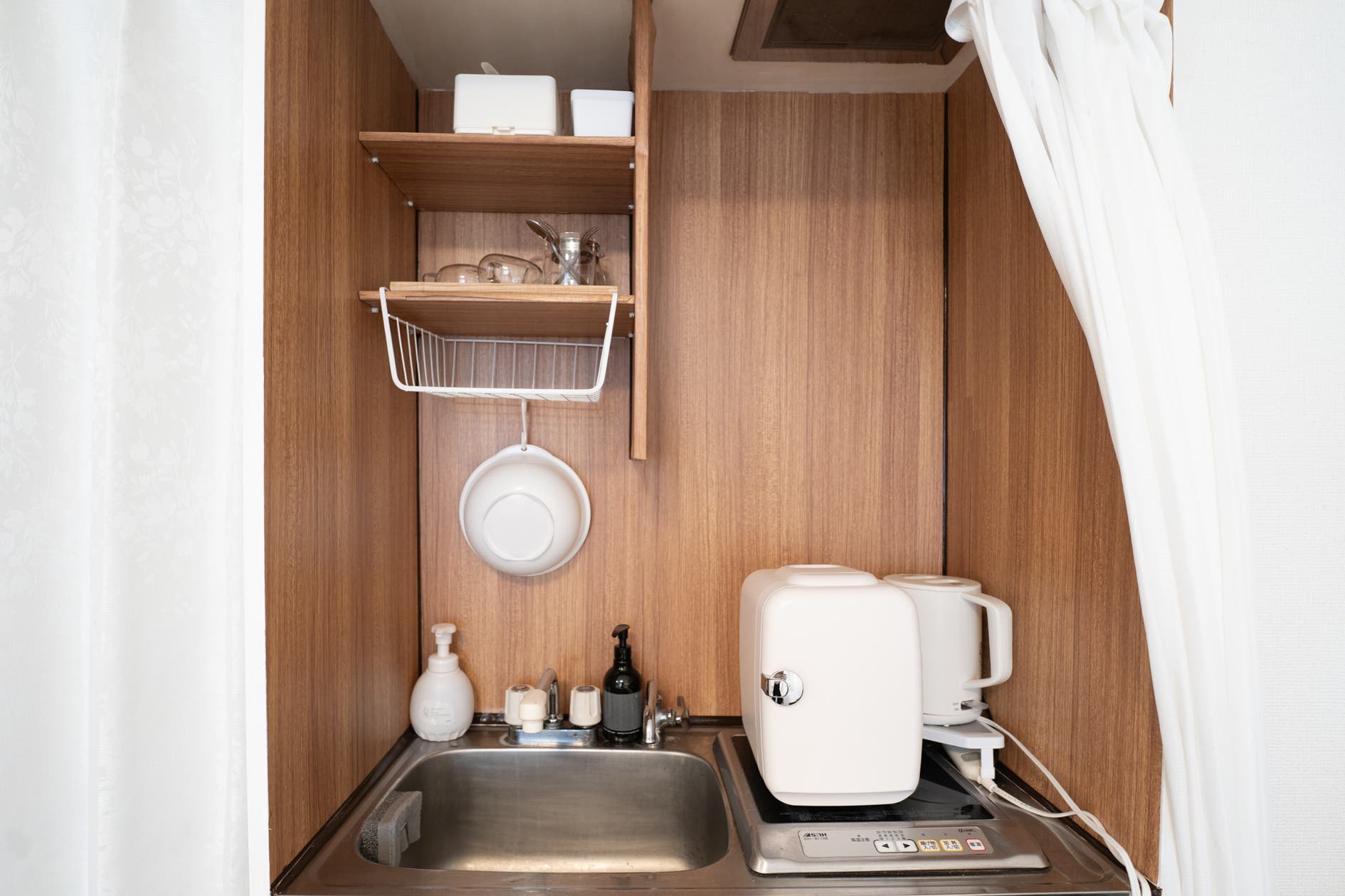 【✨OPEN PRICE✨】阿佐ヶ谷駅2分完全個室レンタルサロン🍃ホワイトを基調としたボタニカルな優しい癒しの空間🕊の写真21