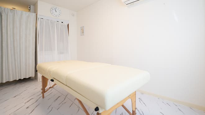 【✨OPEN PRICE✨】阿佐ヶ谷駅2分完全個室レンタルサロン🍃ホワイトを基調としたボタニカルな優しい癒しの空間🕊の写真6