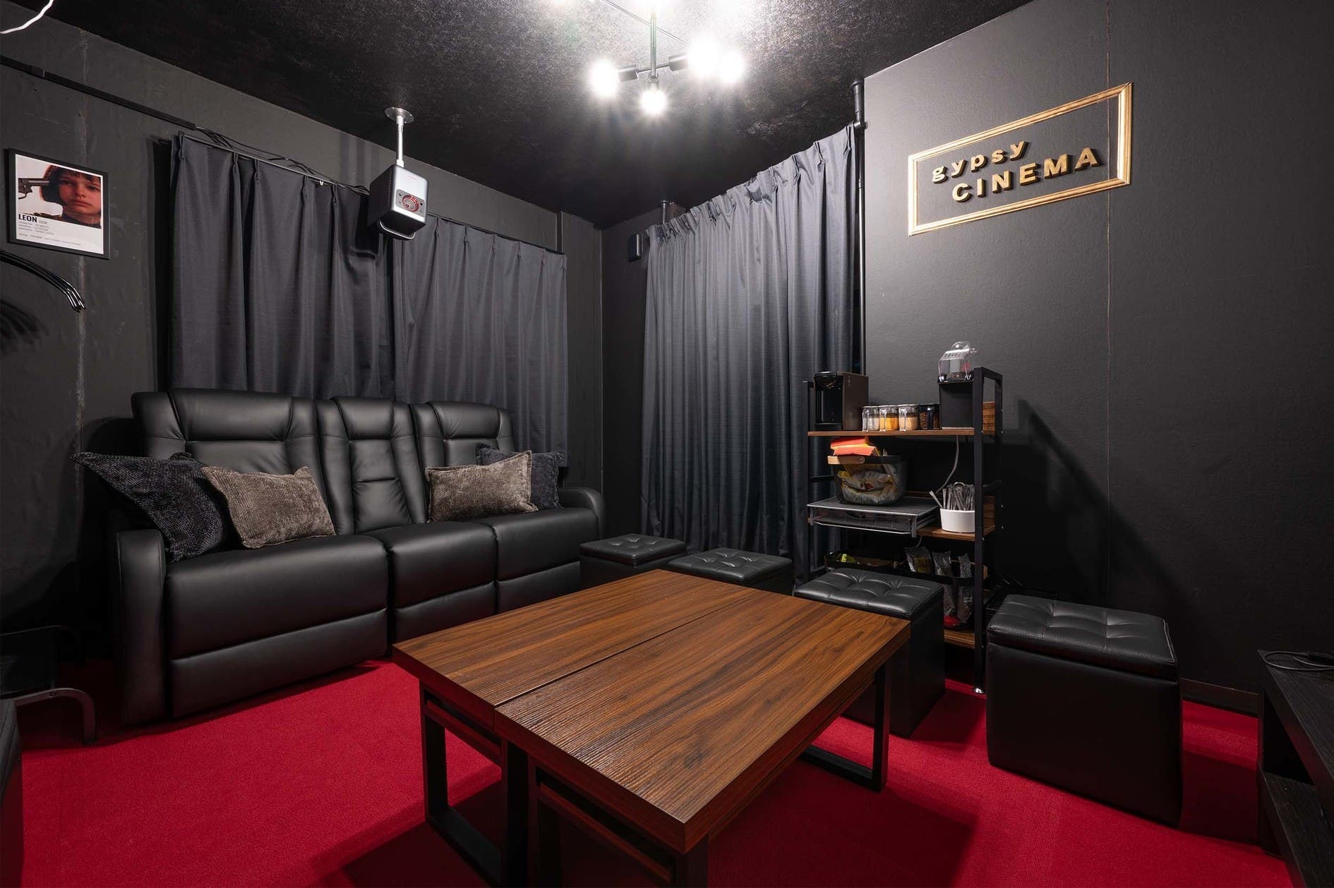 セレコレ🌳クリスマス☃️最大11名🉐ﾌﾟﾛｼﾞｪｸﾀ📽️映画🐈‍⬛デート💓ゲーム🎮女子会💗推活🌟gypsy大久保の写真9