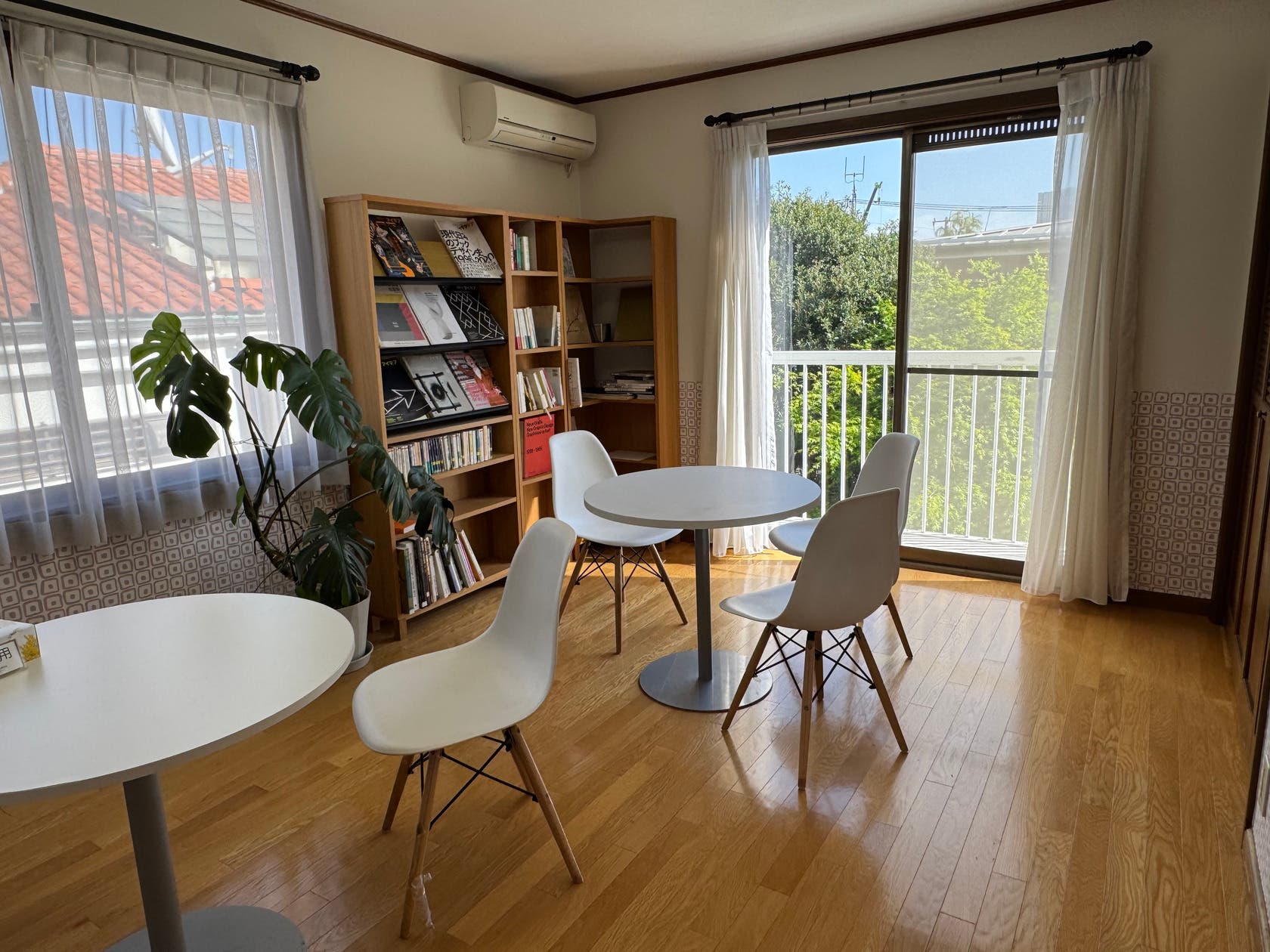 【目白から最短４分！】モニター・ホワイトボード会議室の写真1