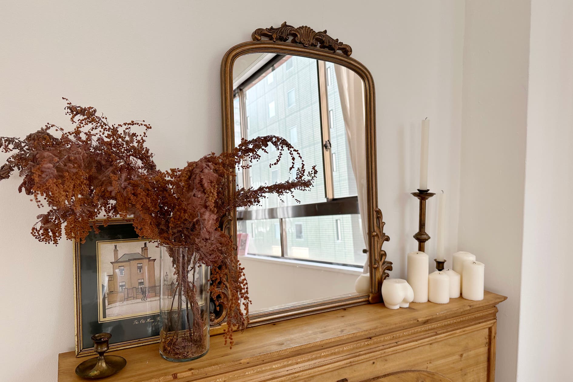 【本町駅5分】窓から見えるヨーロッパ調の景色が特徴の、白を基調とした撮影や展示会に適したギャラリースペースの写真11