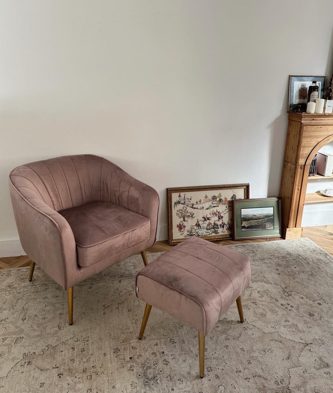 【本町駅5分】窓から見えるヨーロッパ調の景色が特徴の、白を基調とした撮影や展示会に適したギャラリースペースの写真15