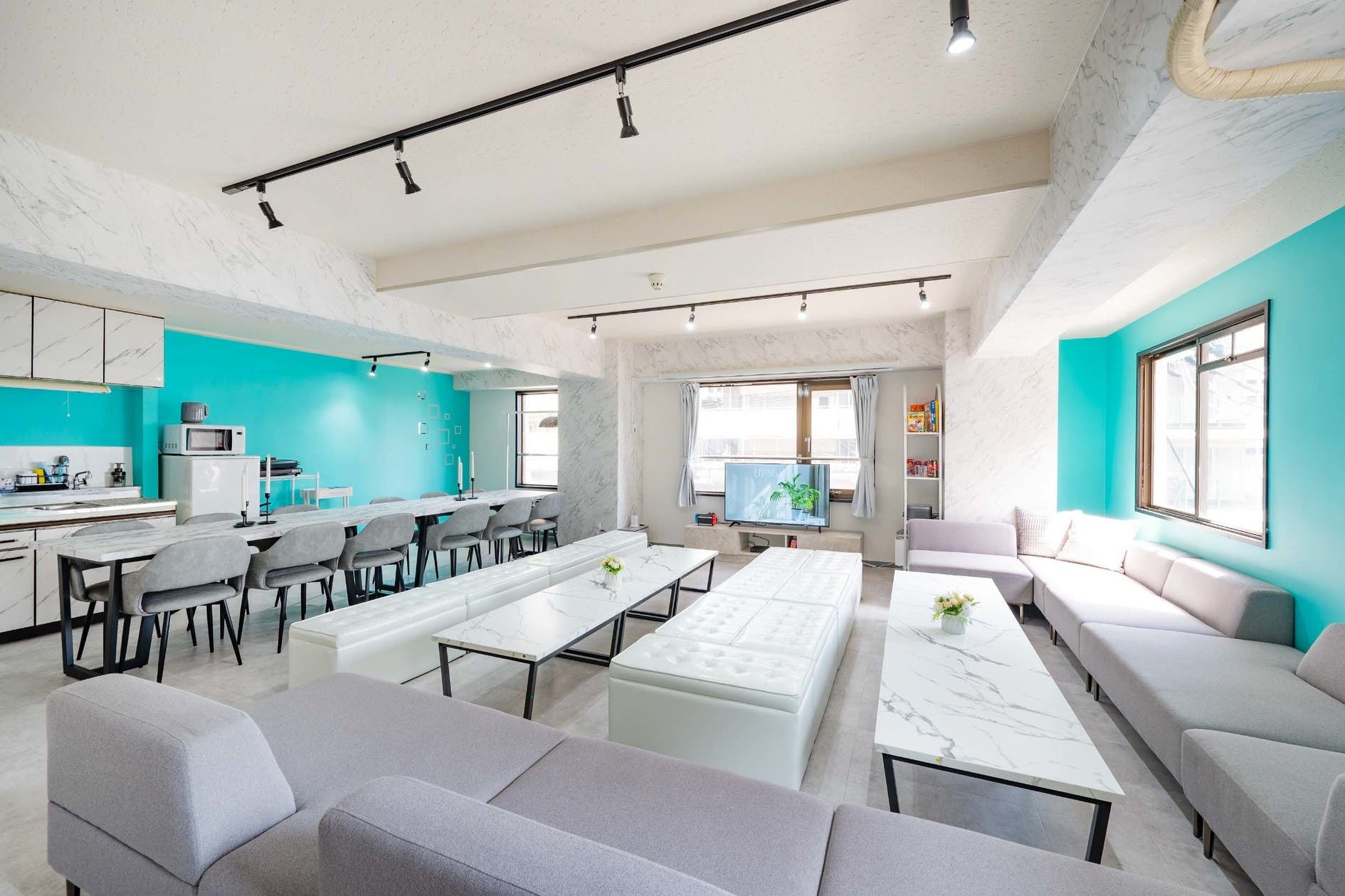 NEW🎉クリスマス🎄最大50名🉐駅5分🚋忘年会🍺大人気ゲーム機🎮女子会💗タコパ🐙24H🏪marble三宮の写真1