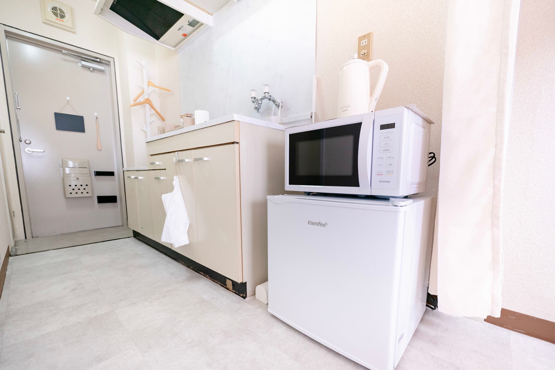 【町田徒歩4分】完全個室レンタルサロン✨エステ・整体・ネイル｜電動昇降ベッド｜備品充実｜ドリンク無料｜調光ライトの写真25