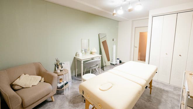 【自由が丘5分】完全個室レンタルサロン✨エステ・整体・ネイル|電動昇降ベッド|備品充実|無料ドリンク|調光ライトの写真5