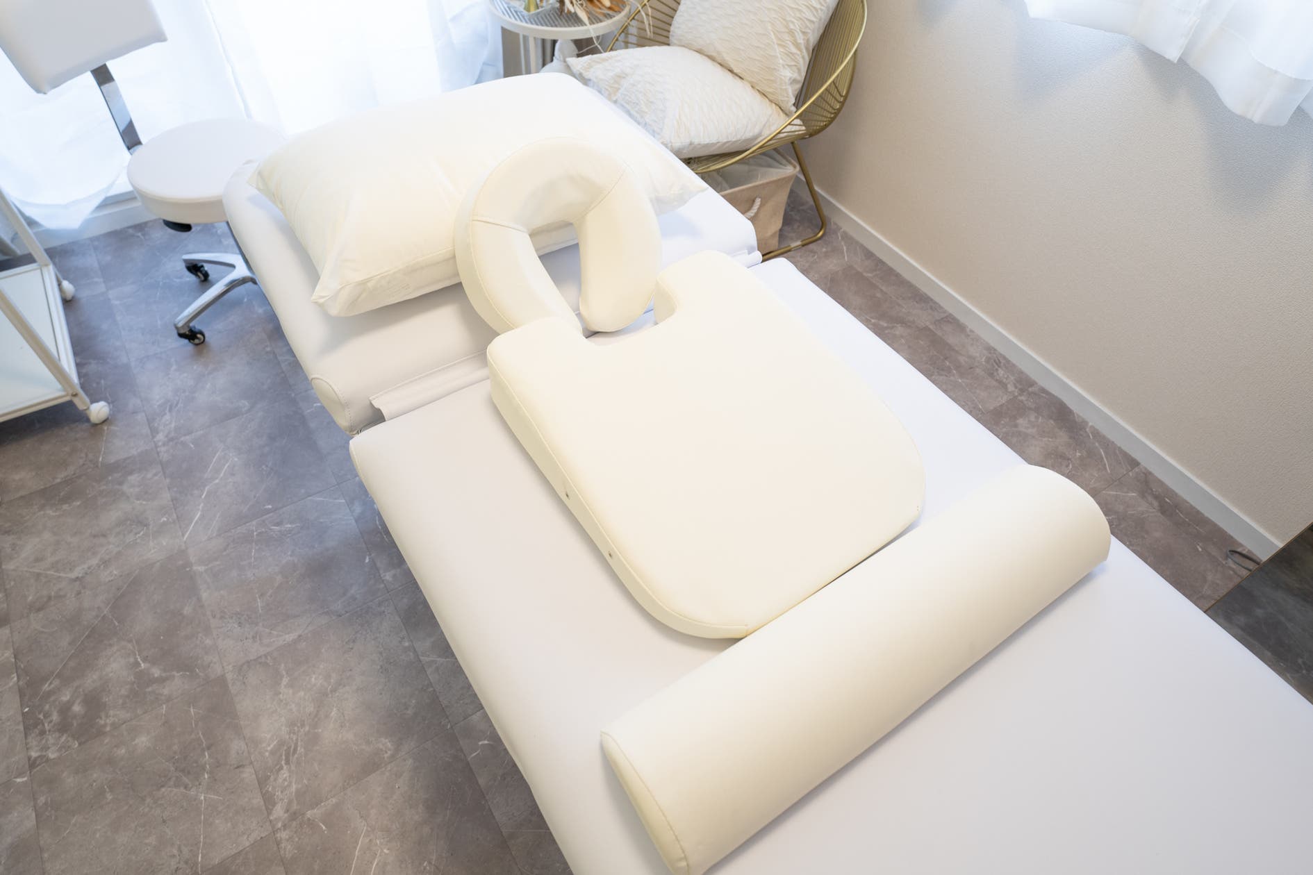 《OPENセール🎉》【麻布十番徒歩2分】完全個室レンタルサロン✨エステ・整体・ネイル｜備品充実｜ドリンク無料｜調光ライトの写真8