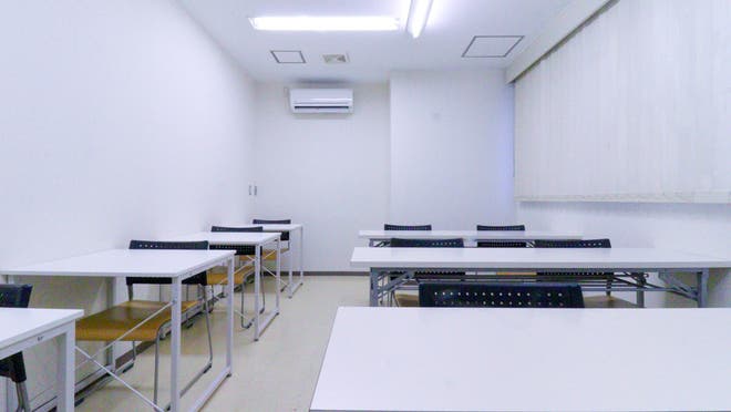 【心斎橋駅7番出口徒歩72秒!10名利用可!】モニター・ホワイトボード・WiFi無料!ふれあい貸し会議室 心斎橋Cの写真4