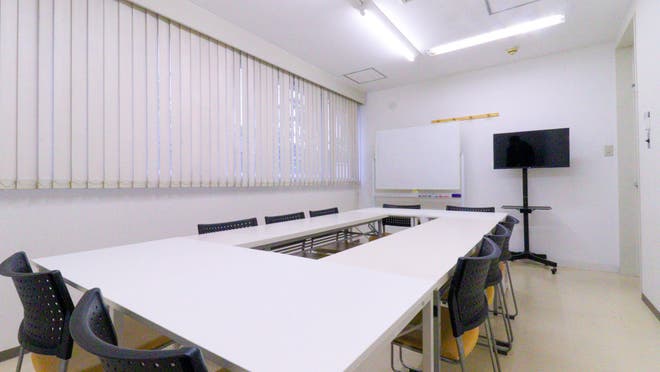 【心斎橋駅7番出口徒歩72秒!10名利用可!】モニター・ホワイトボード・WiFi無料!ふれあい貸し会議室 心斎橋Cの写真10