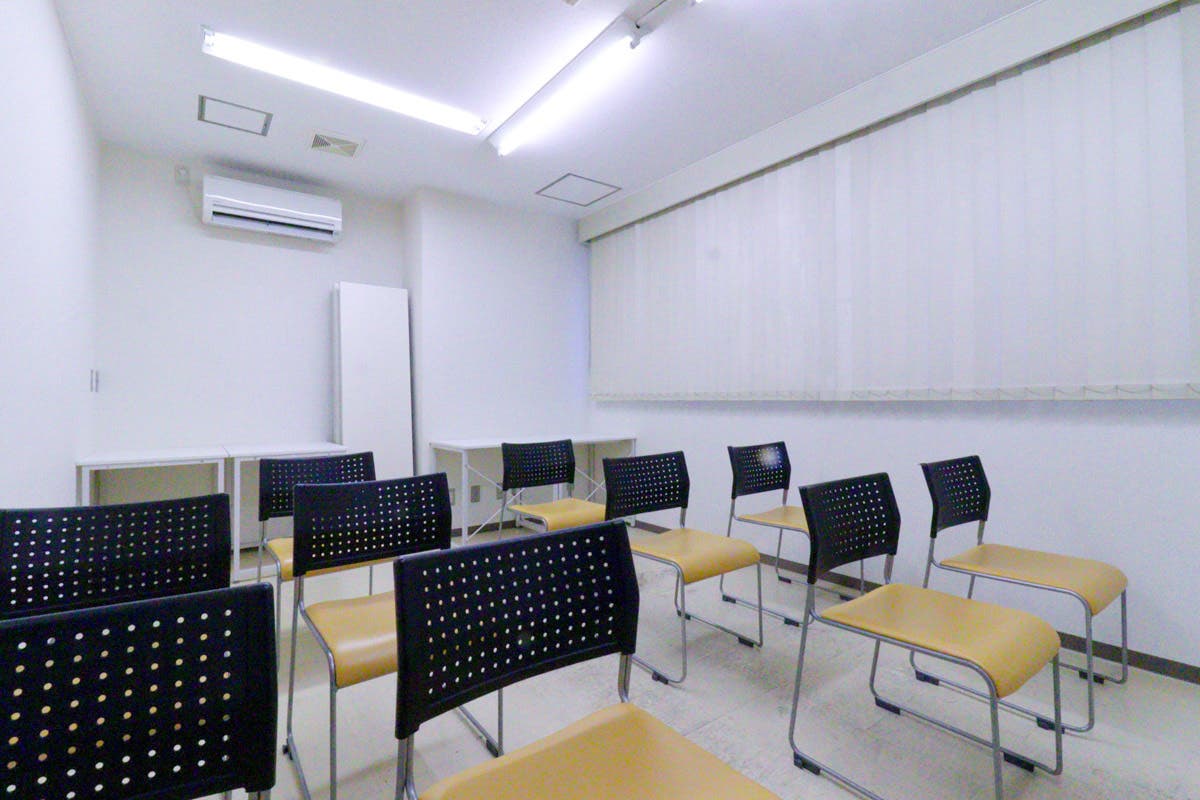 【心斎橋駅7番出口徒歩72秒！10名利用可！】モニター・ホワイトボード・WiFi無料！ふれあい貸し会議室 心斎橋Cの写真17