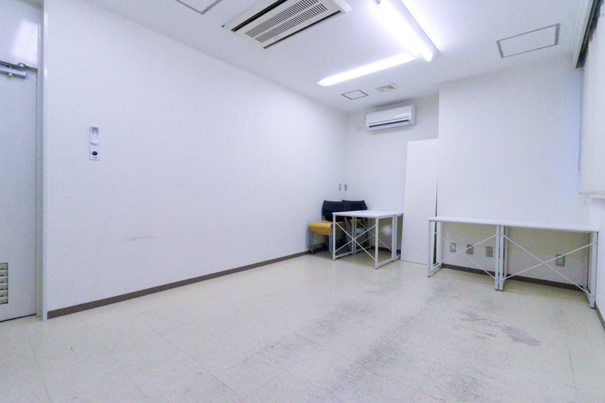 【心斎橋駅7番出口徒歩72秒！10名利用可！】モニター・ホワイトボード・WiFi無料！ふれあい貸し会議室 心斎橋Cの写真20