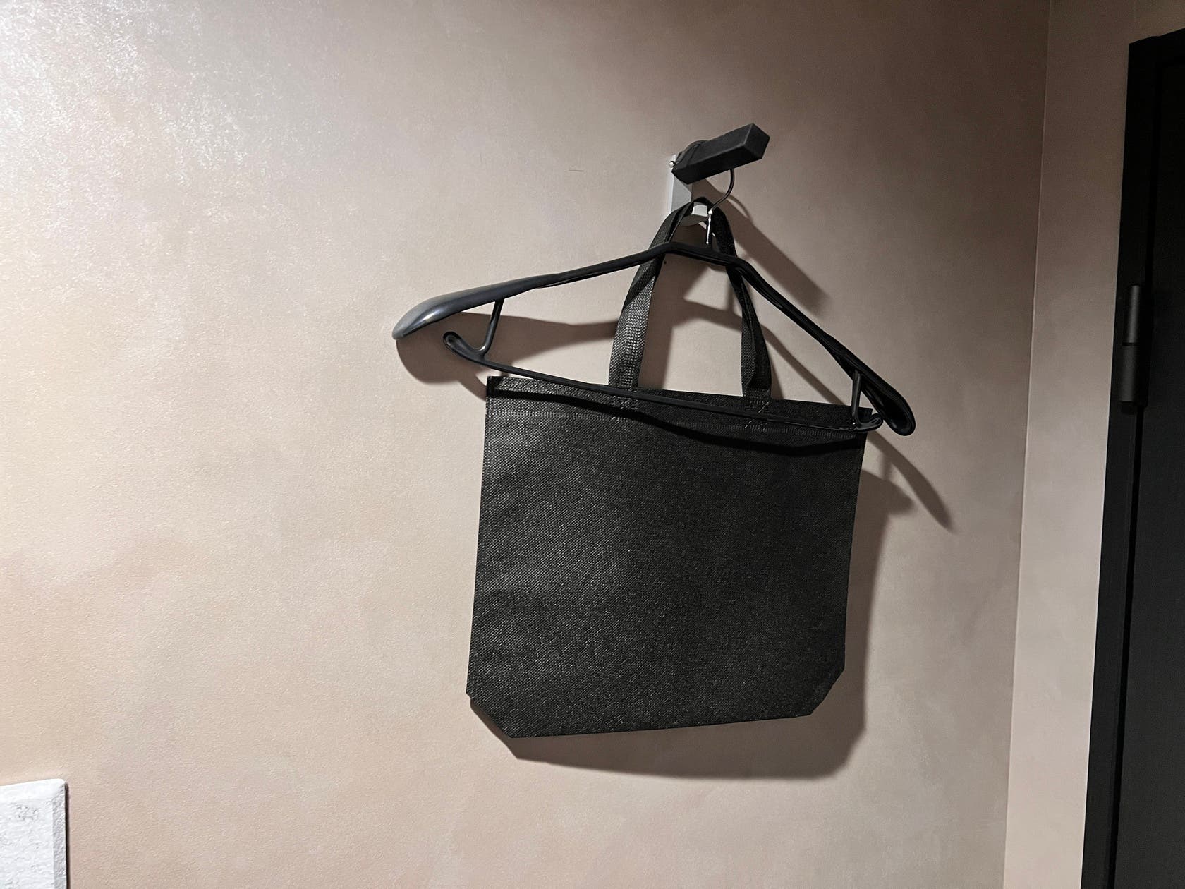 【¥440/1h｜工事期間限定】上野駅すぐ／モニターなし鍵付き完全個室3008の写真5