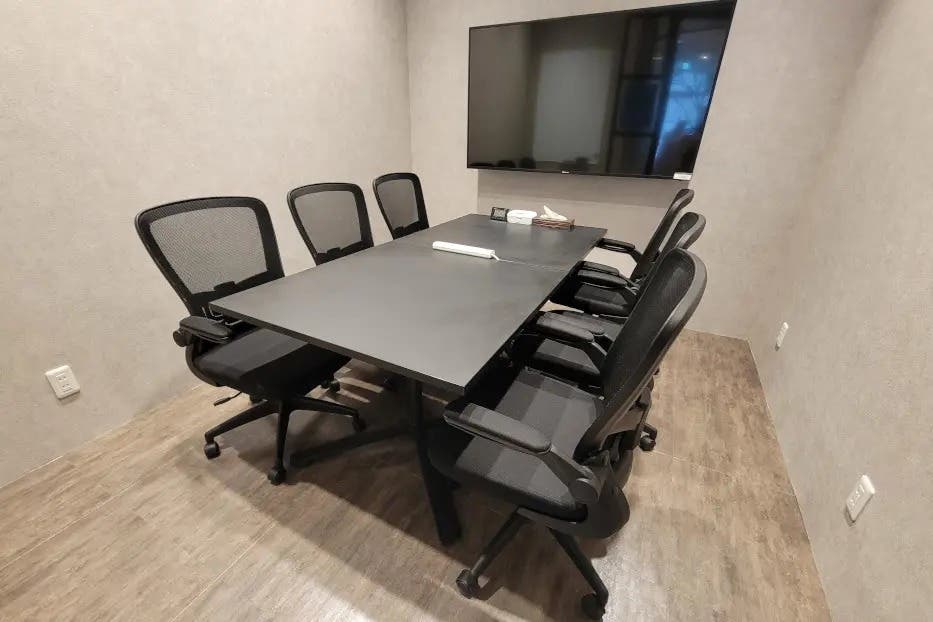 【fabbitGGアクロス福岡】ミーティングルームの写真1