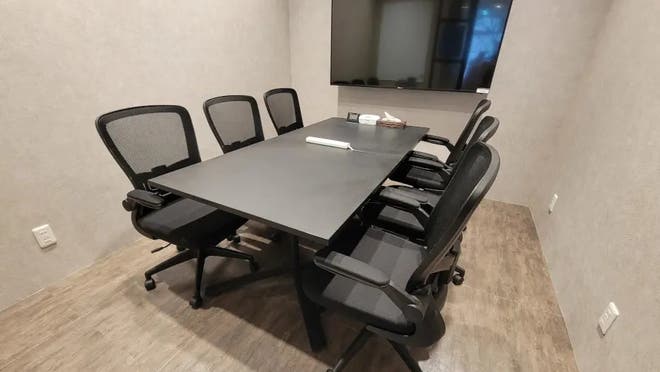 【fabbitGGアクロス福岡】ミーティングルームの写真1
