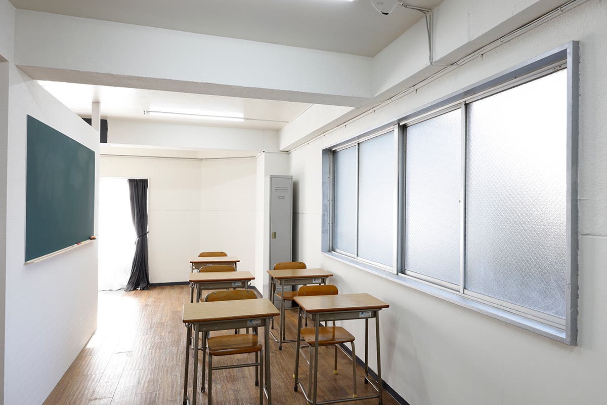 江戸川橋徒歩7分/広い更衣室/アンティーク・レンガ・学校風ブースの写真8