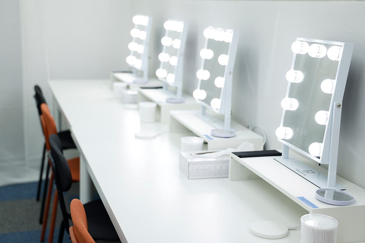 江戸川橋徒歩7分/広い更衣室/アンティーク・レンガ・学校風ブースの写真11