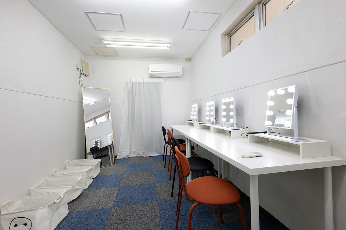 江戸川橋徒歩7分/広い更衣室/アンティーク・レンガ・学校風ブースの写真10