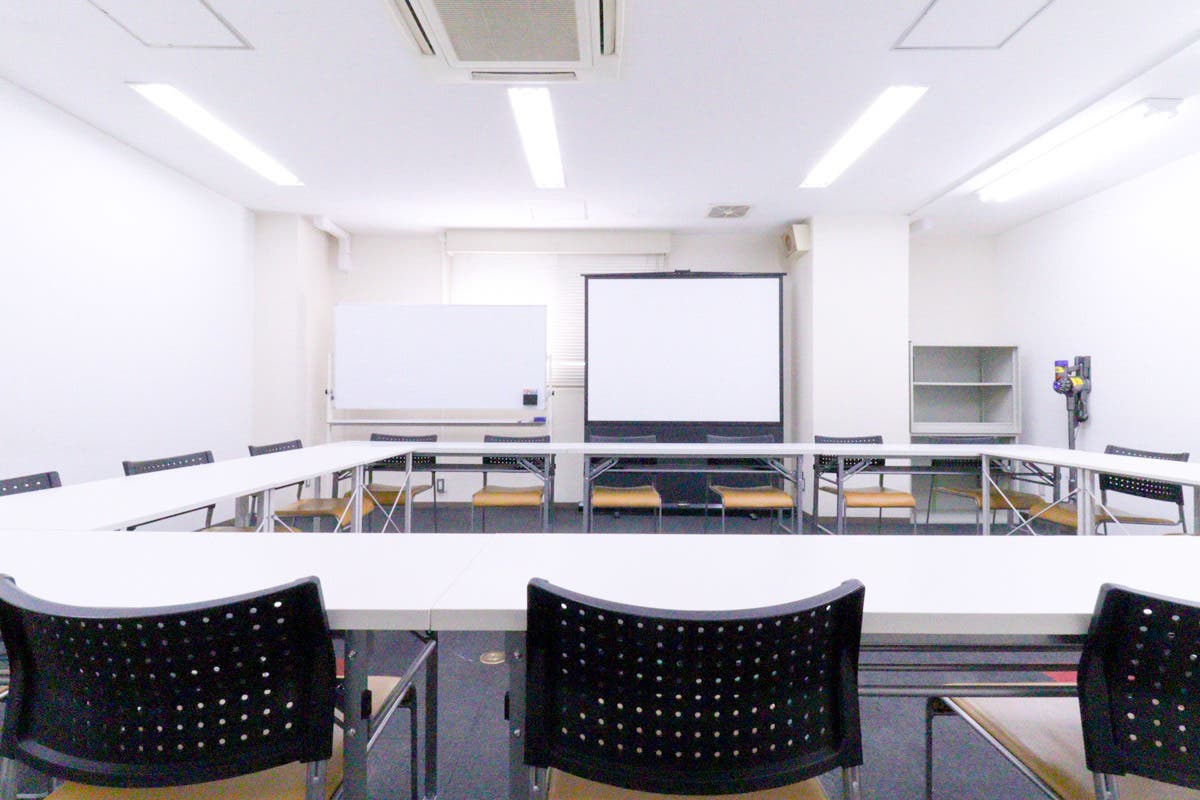 【心斎橋駅7番出口徒歩72秒！23名利用可！】プロジェクター・ホワイトボード・WiFi無料！ふれあい貸し会議室 心斎橋Eの写真11