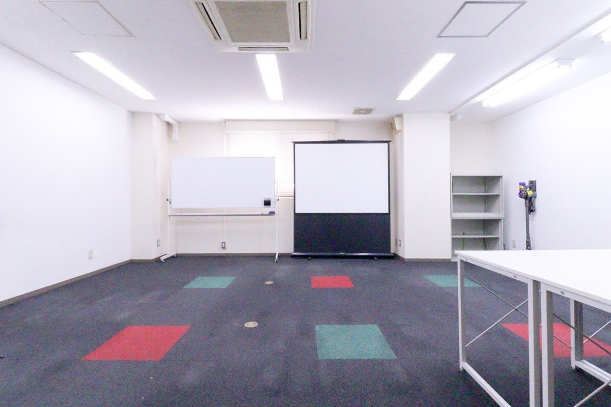【心斎橋駅7番出口徒歩72秒！23名利用可！】プロジェクター・ホワイトボード・WiFi無料！ふれあい貸し会議室 心斎橋Eの写真23